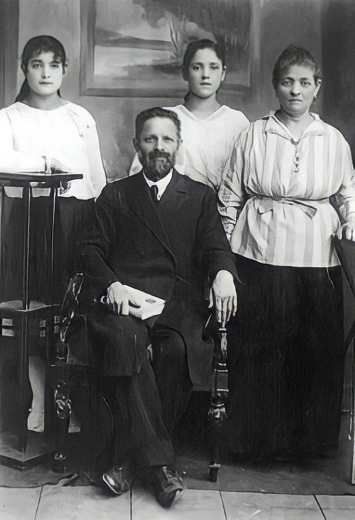 Gertrude B. Elion, M.Sc. | Academy of Achievement