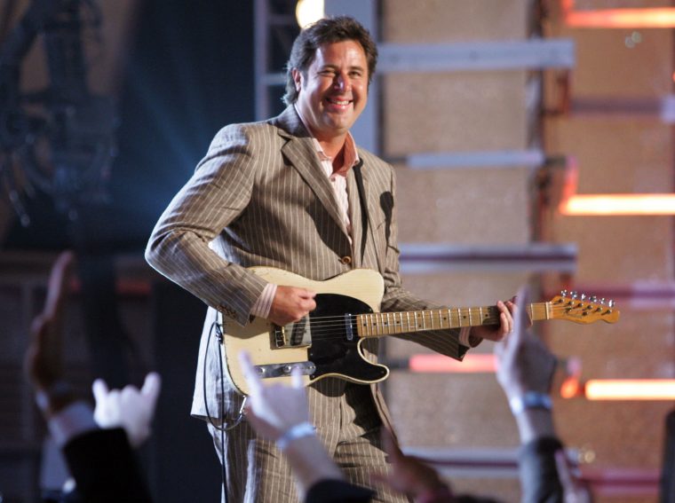 Vince Gill | Academy of Achievement