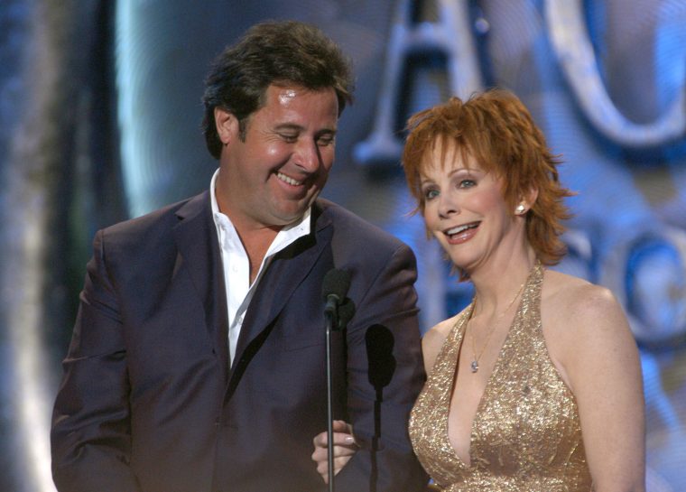 Vince Gill | Academy of Achievement