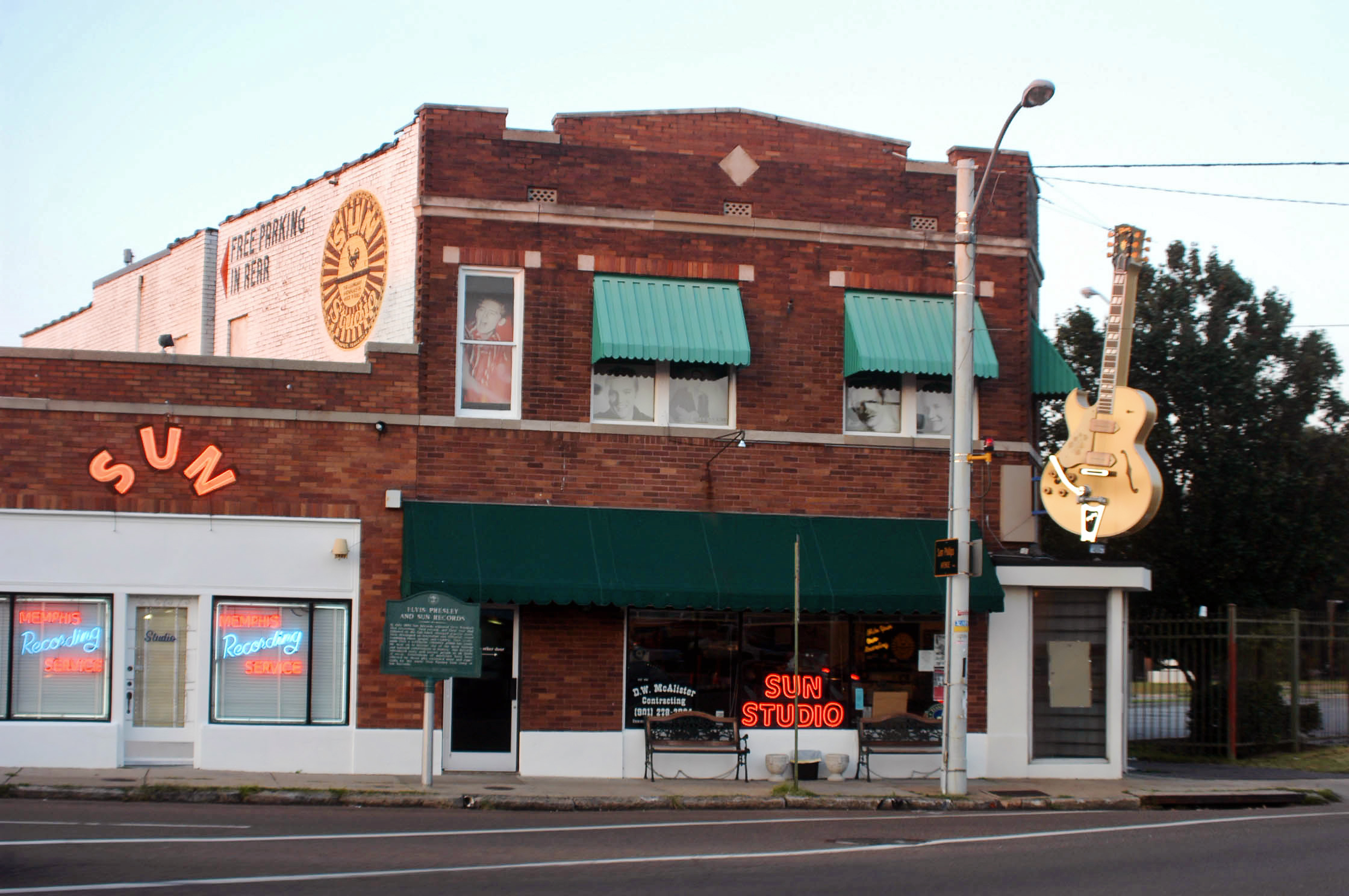 Johnny Cash | Academy of Achievement