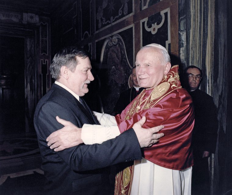 Lech Walesa | Academy of Achievement