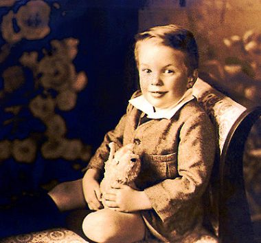 Story Musgrave, M.D. | Academy of Achievement