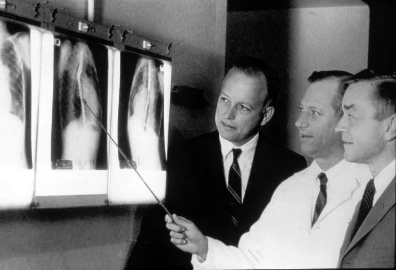 Denton A. Cooley, M.D. | Academy of Achievement