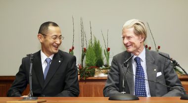 Sir John Gurdon | Academy of Achievement