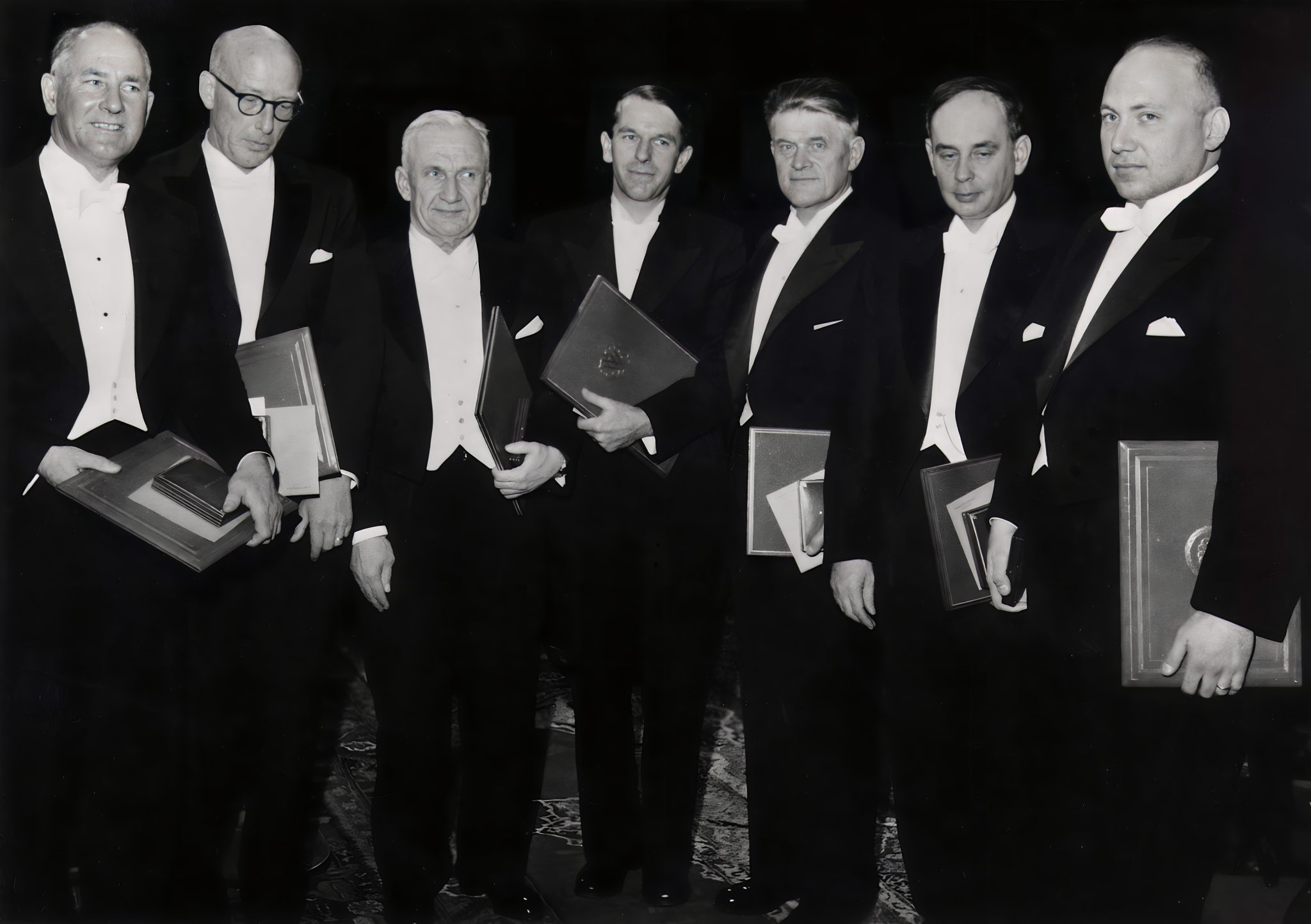 Frederick Sanger, Ph.D. | Academy of Achievement