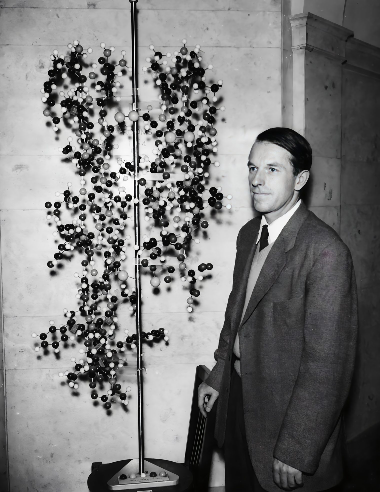 Frederick Sanger, Ph.D. | Academy of Achievement